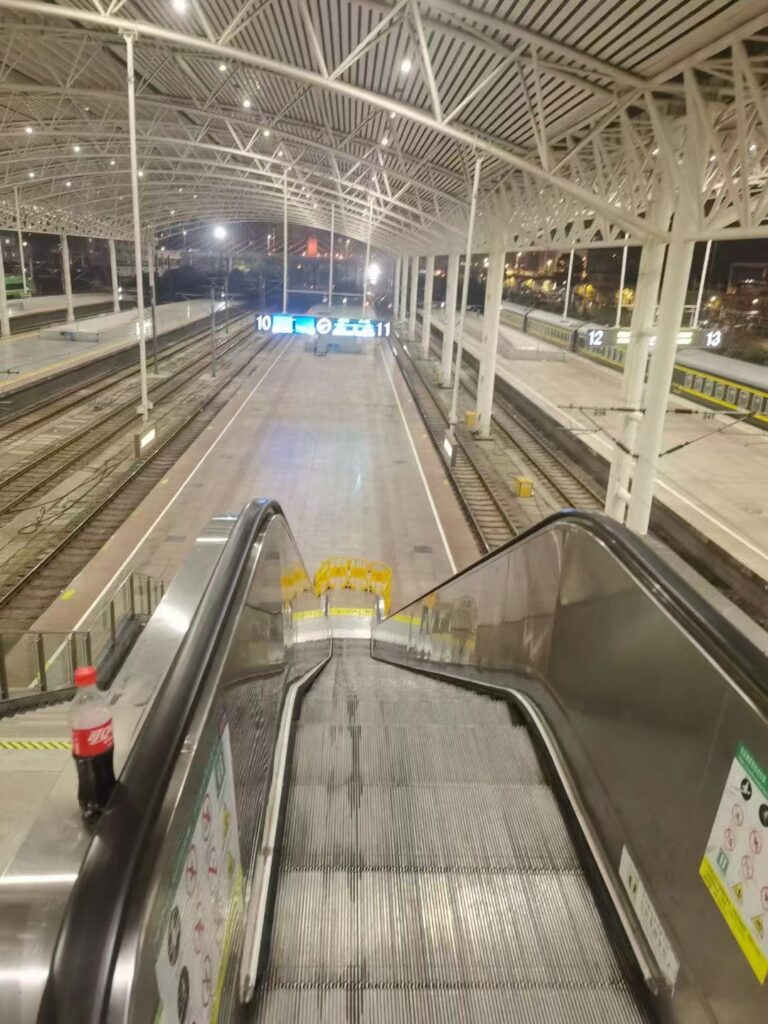 Shanghai Railway Station Escalator Renovation Project - Independent